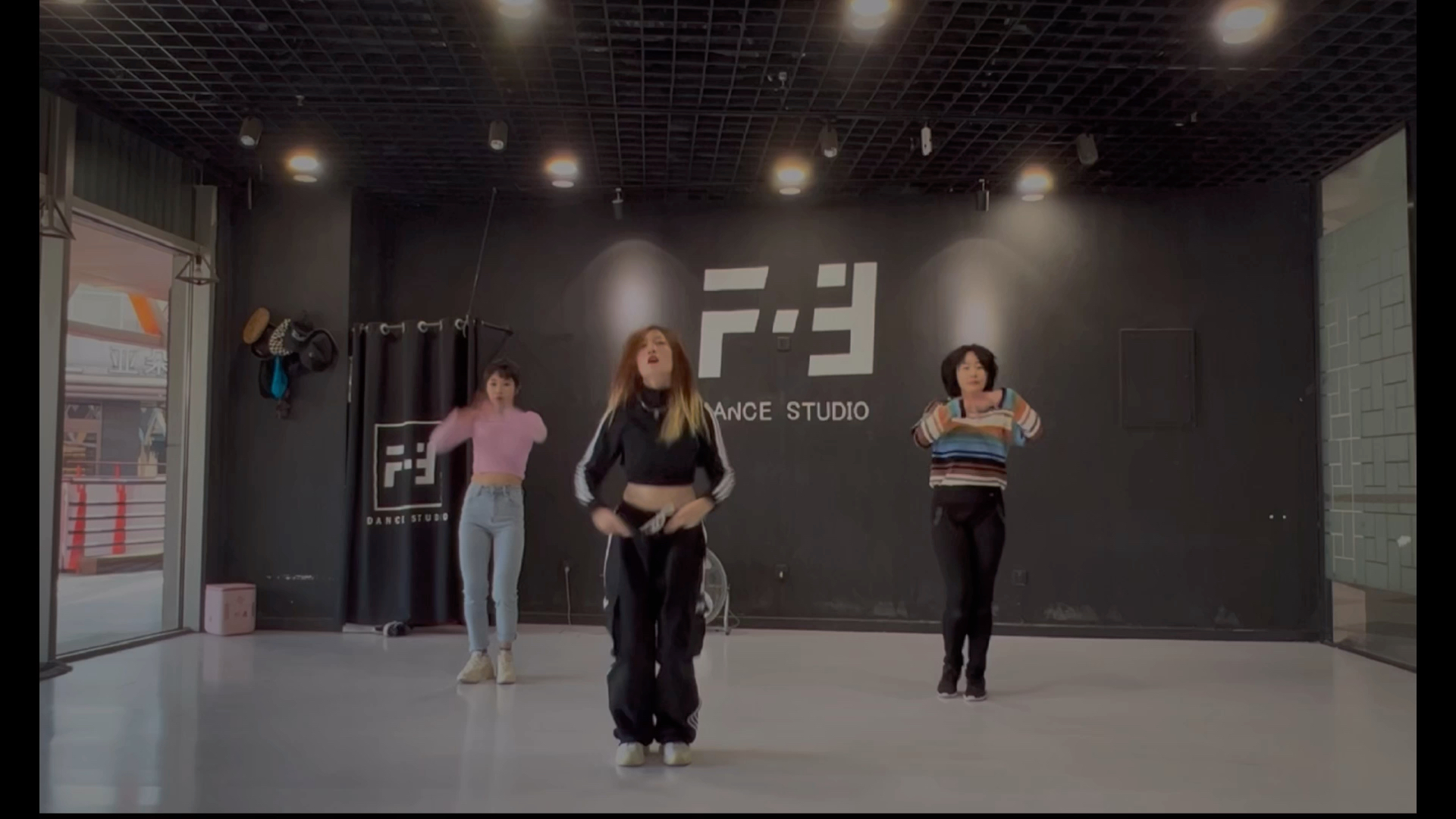 ITZY新曲blah blah blah cover，新曲是真的难_哔哩哔哩_bilibili