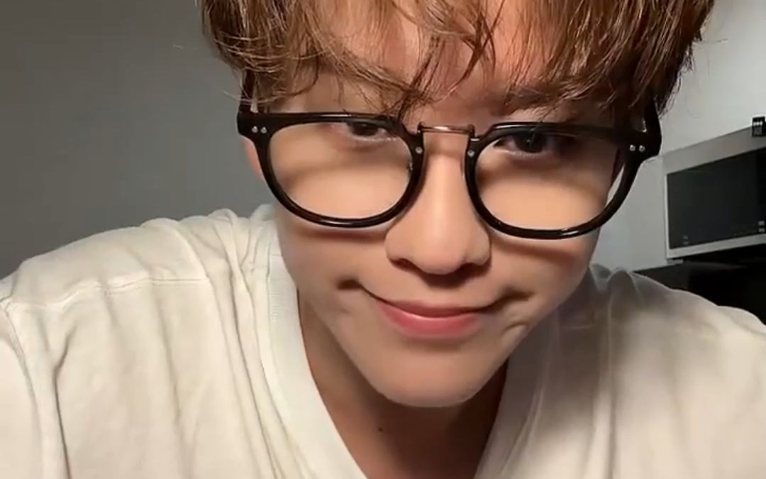 【余景天Tony】230908微博直播|小天来唱歌咯-FM821余景天频道-FM821余景天频道-哔哩哔哩视频