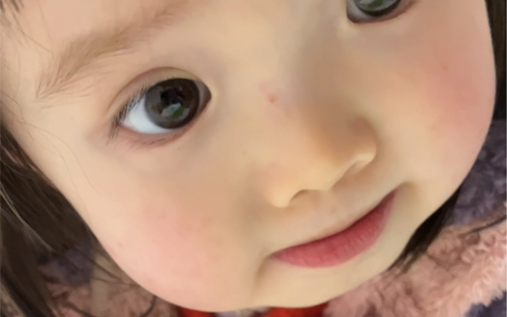 妈妈手里的鸡腿太香了 一颗肉丸子 一颗肉丸子 哔哩哔哩视频