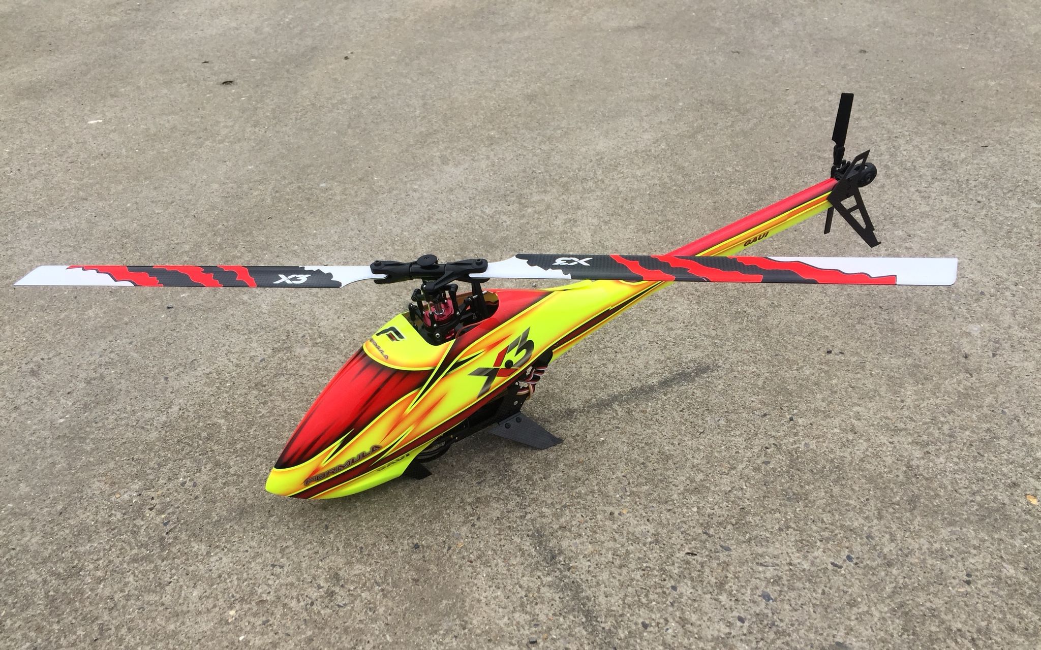 【航模】GAUI X3直升机 花式表演，还有这种操作！！！_哔哩哔哩_bilibili