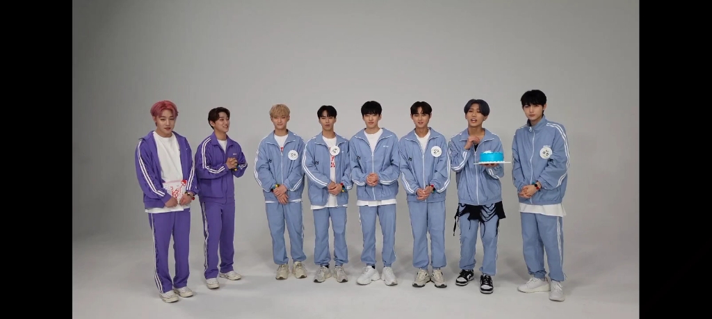 【DKZ】最新采访＋钟亨生日！！_哔哩哔哩_bilibili