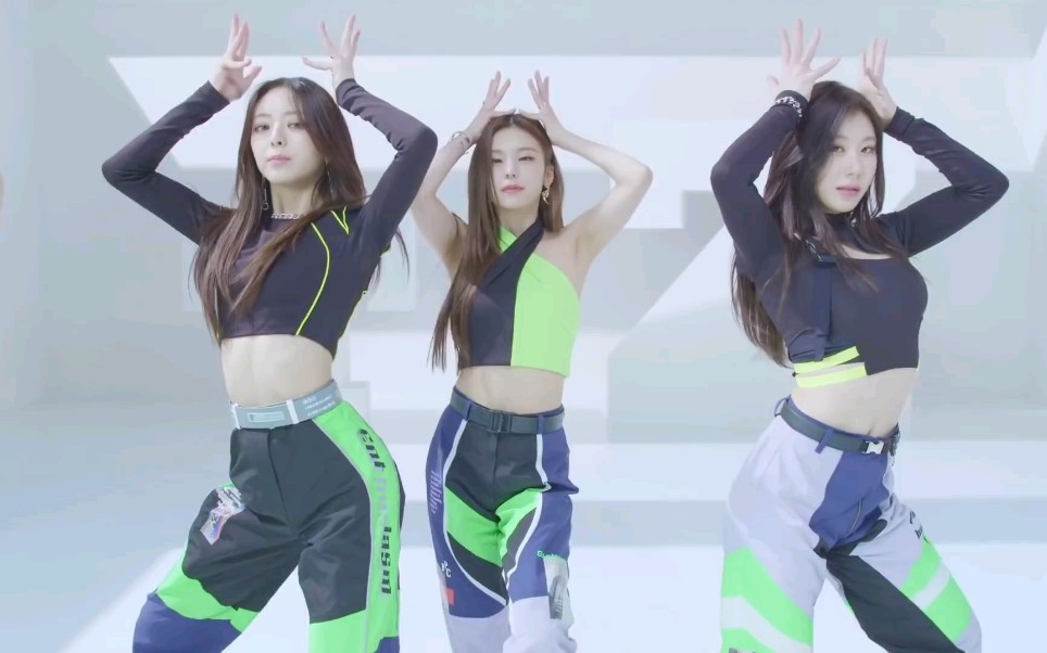 ITZY 日文曲《Voltage》舞蹈版，举旗！_哔哩哔哩_bilibili