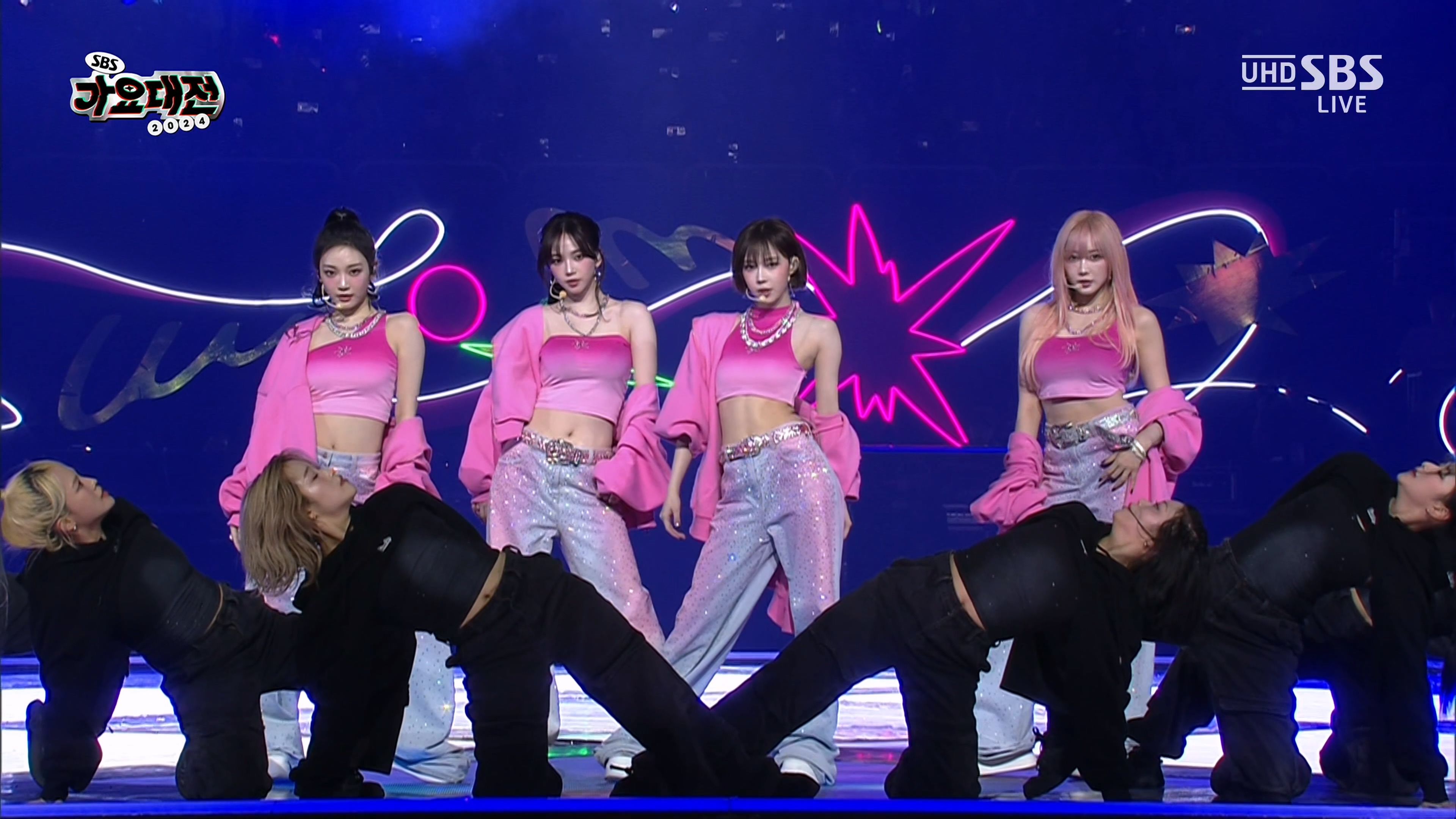 【4K60帧】aespa - Pink Hoodie+Supernova(241225 2024 SBS UHD GAYO DAEJEON)-XIANVXIA-XIANVXIA-哔哩哔哩视频