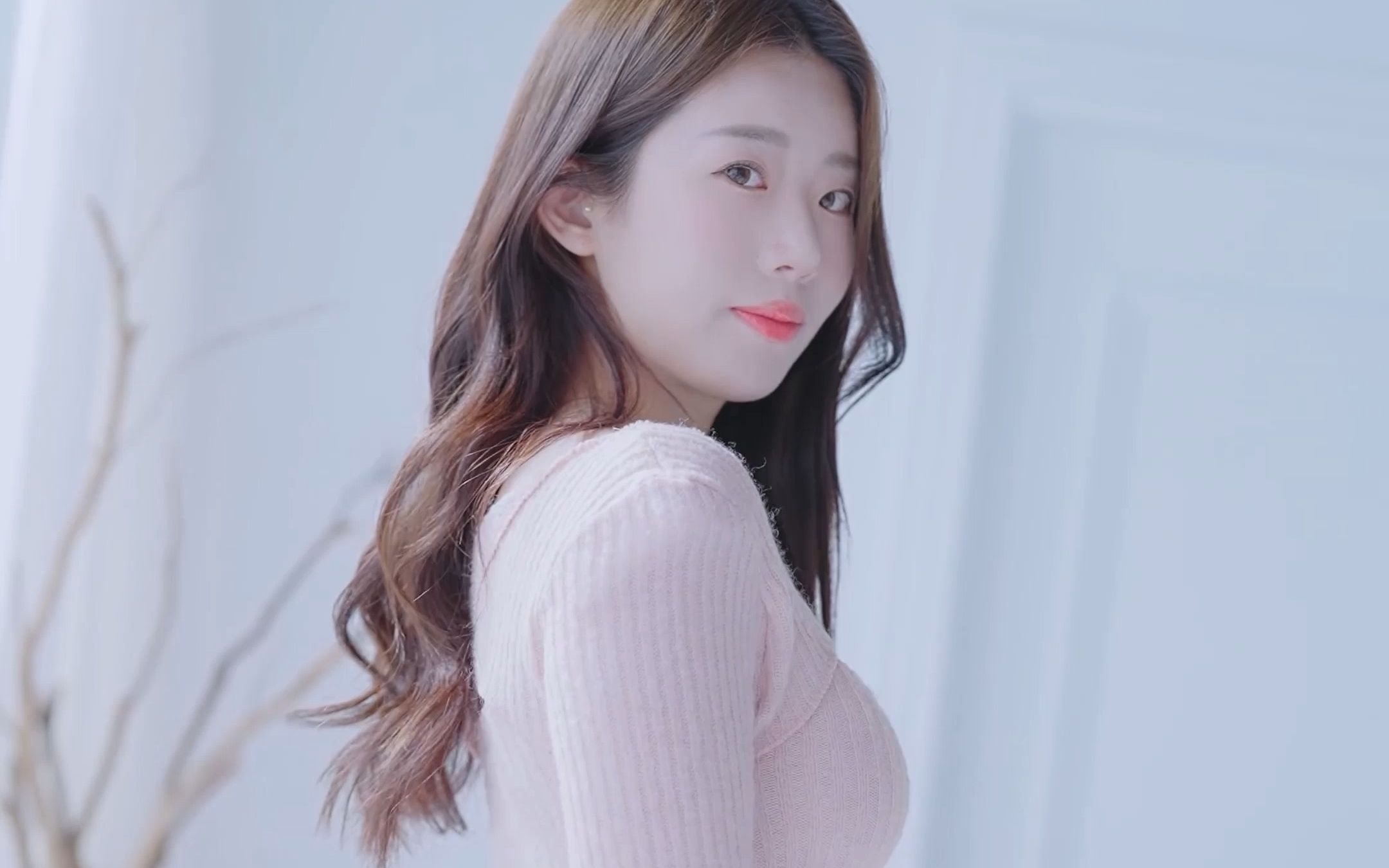 Seoyoon小姐姐的薄樱粉可爱穿搭-甜甜不辣La-甜甜不辣La-哔哩哔哩视频