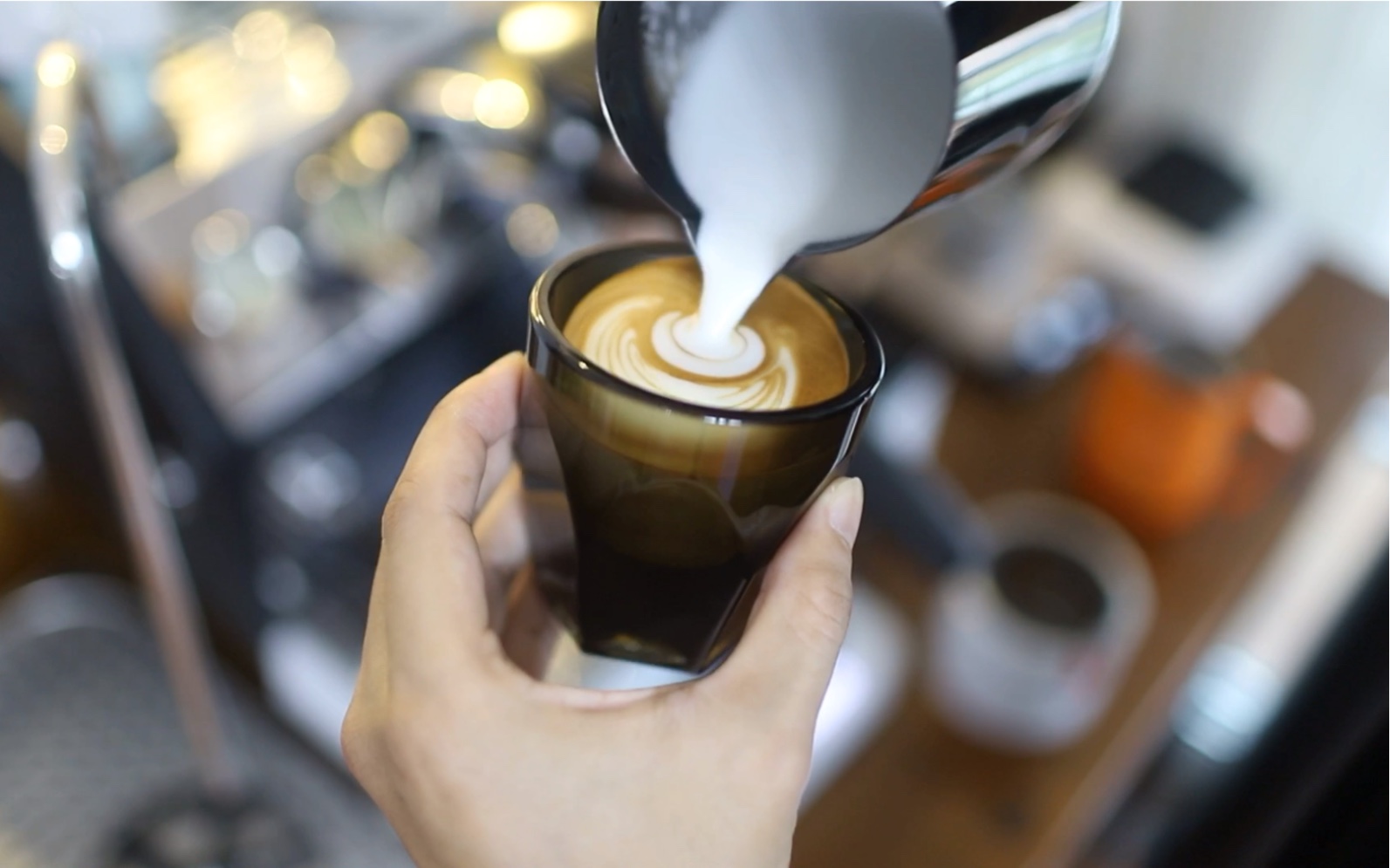 【Vlog.52】日常在家做咖啡【Piccolo latte 短笛】_哔哩哔哩_bilibili