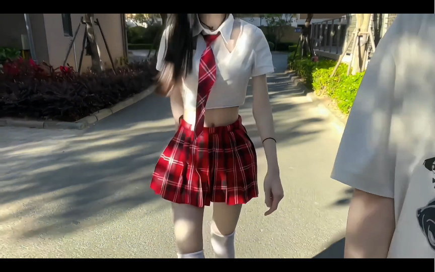 扭到菜鸟驿站给你取快递 靓女出街无敌jk妹系列1 资甜 资甜 哔哩哔哩视频