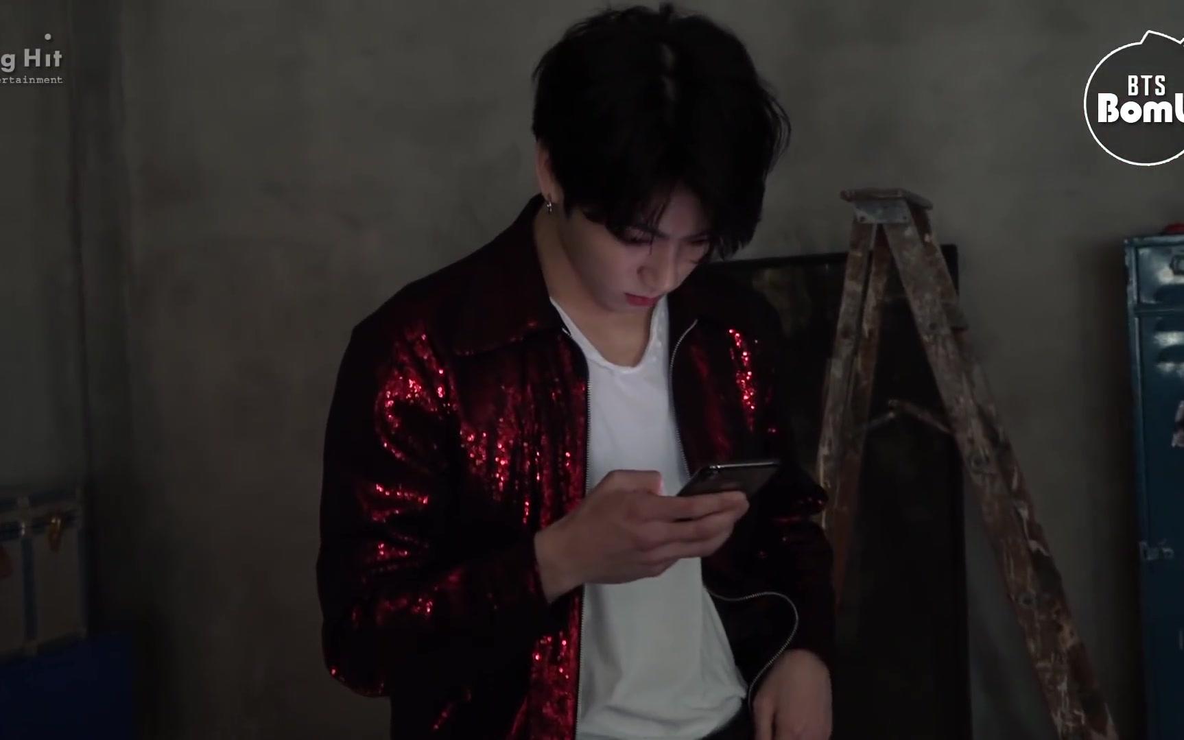 【WNS中字】180730 [BANGTAN BOMB] Taking a photo carefully by JK_哔哩哔哩_bilibili