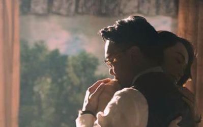 AGA、陈奕迅最新合作歌曲《Special One (feat. Eason Chan)》MV公开，你终会遇到你的Special One～-麻花辫少女送我花-粤语歌-哔哩哔哩视频