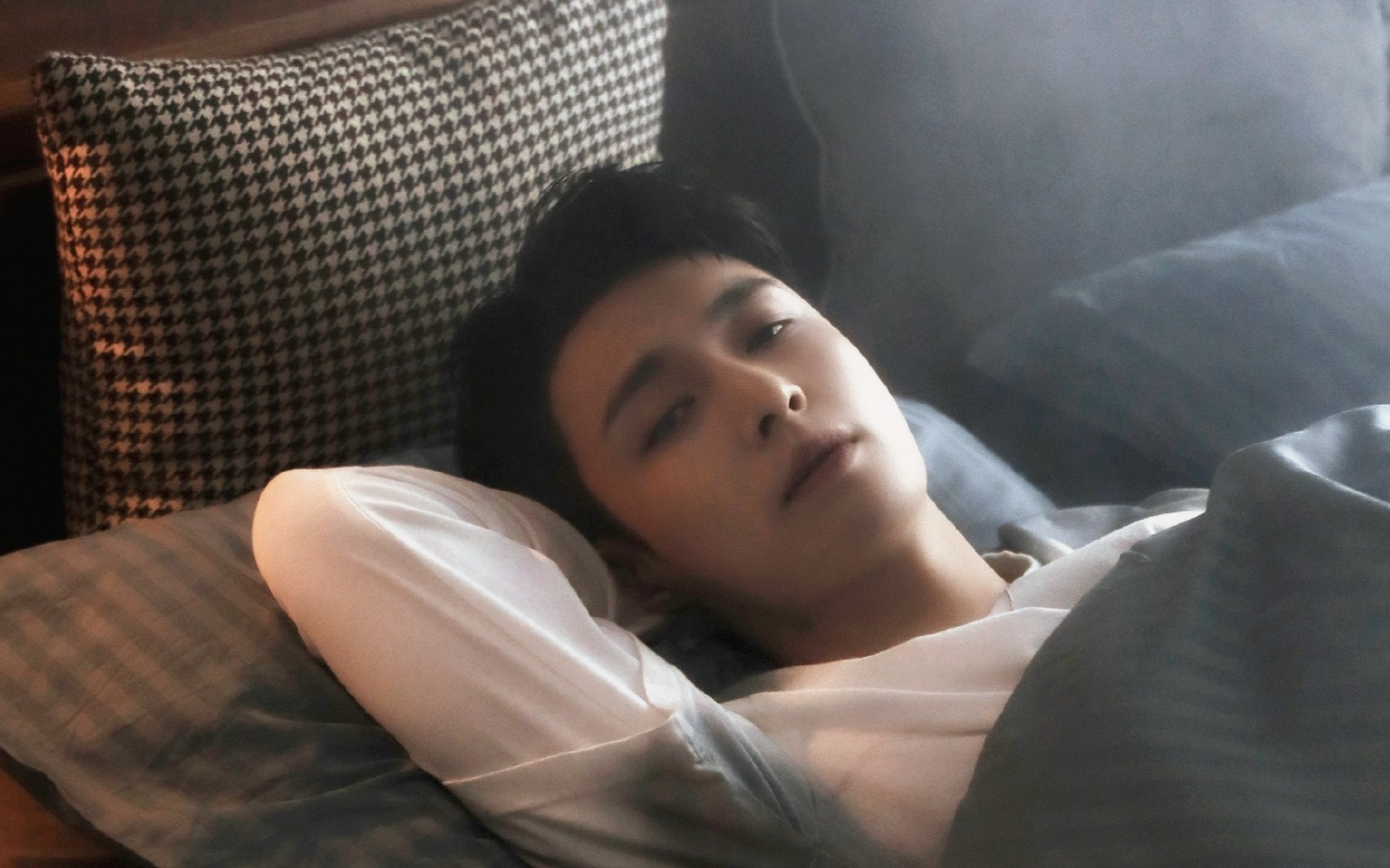 【MIZI】8分钟全程站立拉伸训练-Ten-失控-每日一练111-哔哩哔哩视频