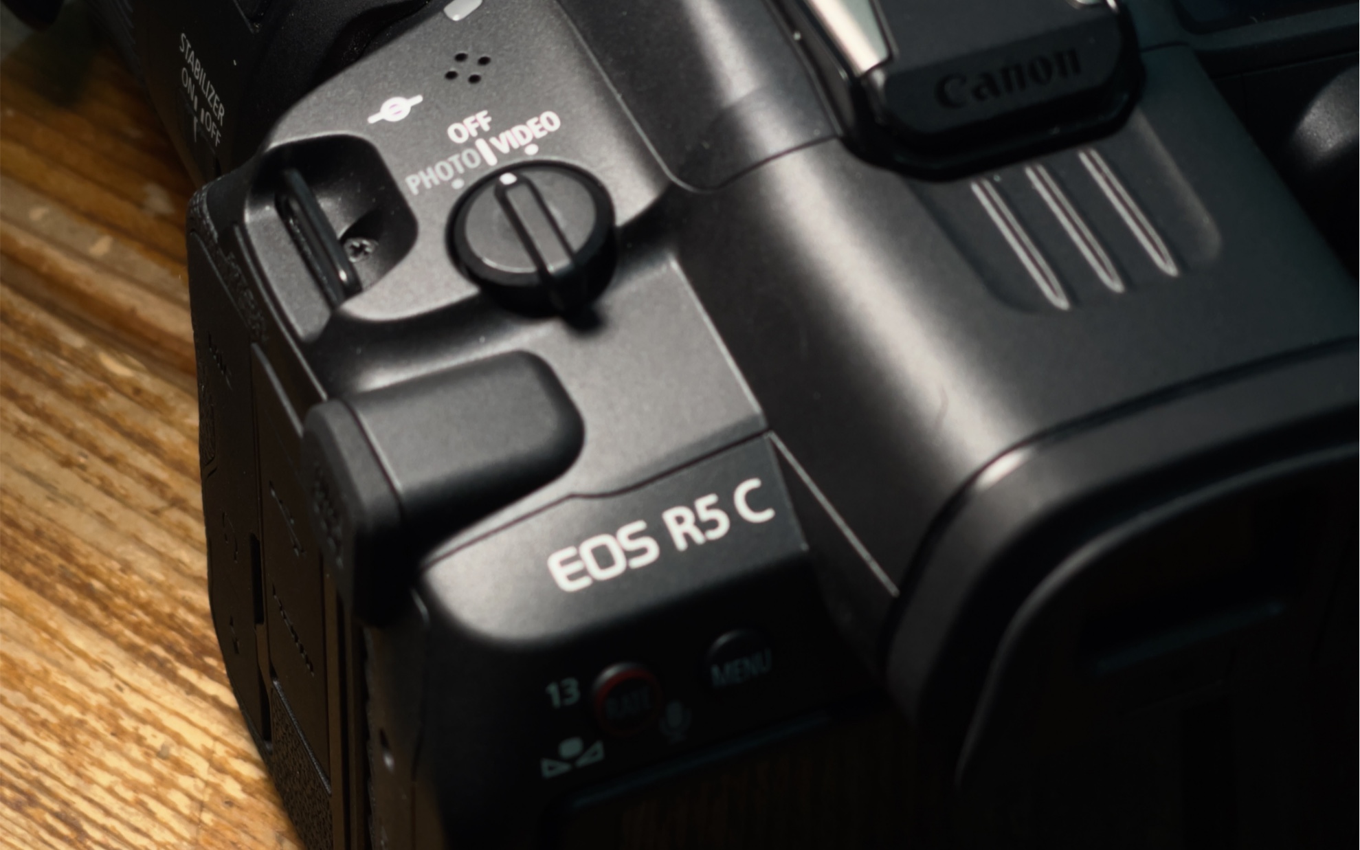 关于佳能EOS R5C，你们想知道的。_哔哩哔哩_bilibili