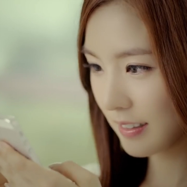 Velvet Henry's Instagram, Twitter & Facebook on IDCrawl