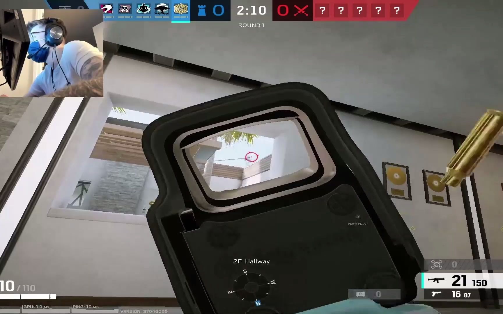 【Doki】彩虹六号G2职业哥的超人瞄准方式！快来学习一下！_彩虹六号围攻_游戏集锦