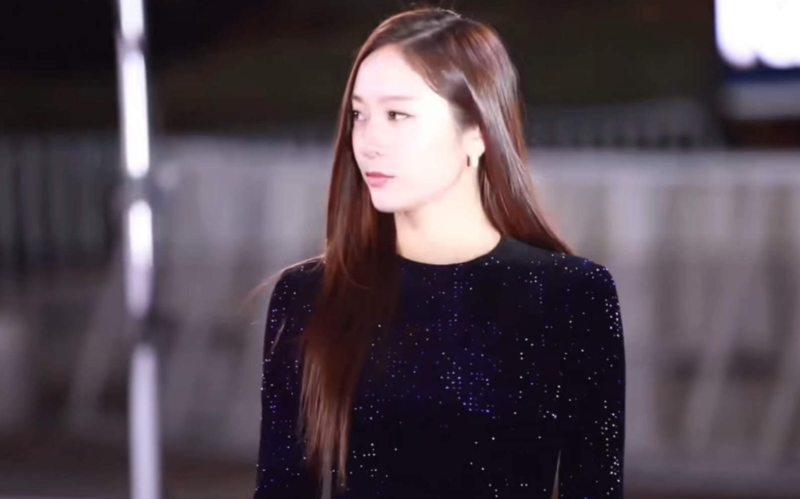 【Krystal郑秀晶】天生就是焦点～高冷高级高贵_哔哩哔哩_bilibili