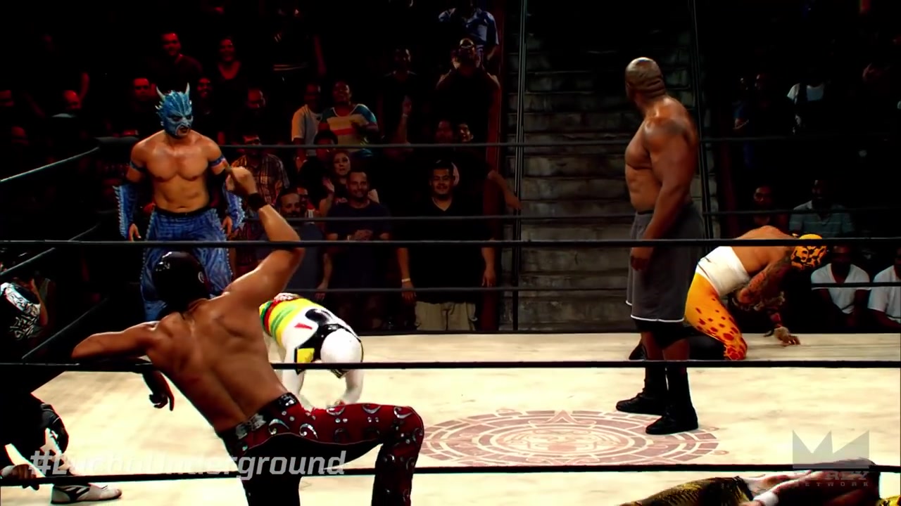 2014.12.17 Lucha Underground S01E08 - Ten Way Match_哔哩哔哩_bilibili