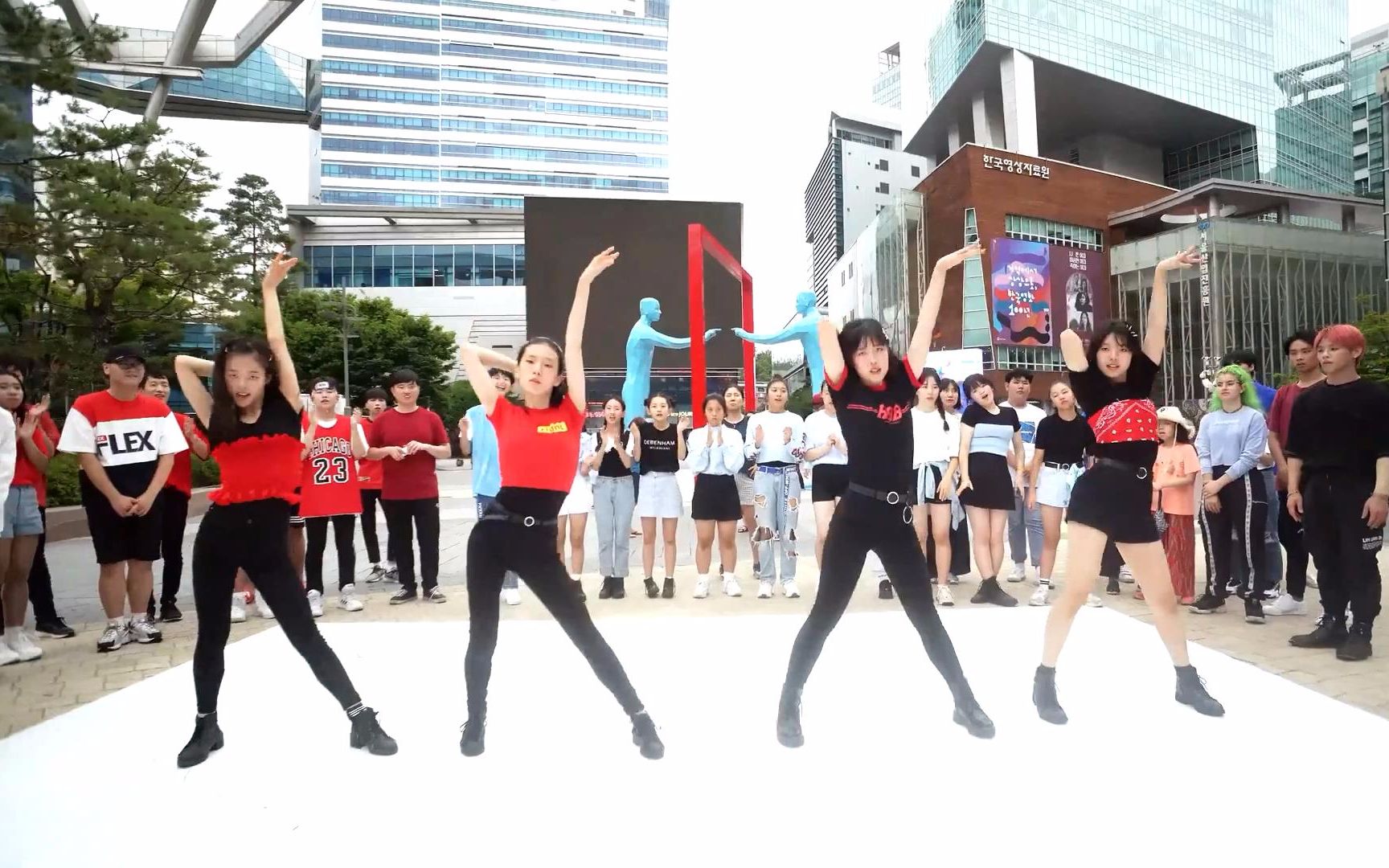 The J舞团超美翻跳 BLACKPINK - Forever Young Dance Cover 「KPop in Public」_哔哩哔哩 ...