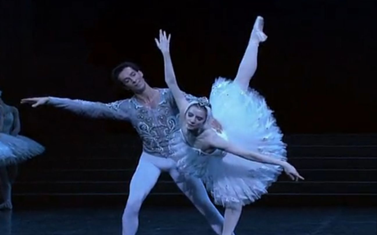 【总谱/缩谱/分析】柴可夫斯基《天鹅湖》序曲的缩谱和分析-Richard-Weng-Richard-Weng-哔哩哔哩视频