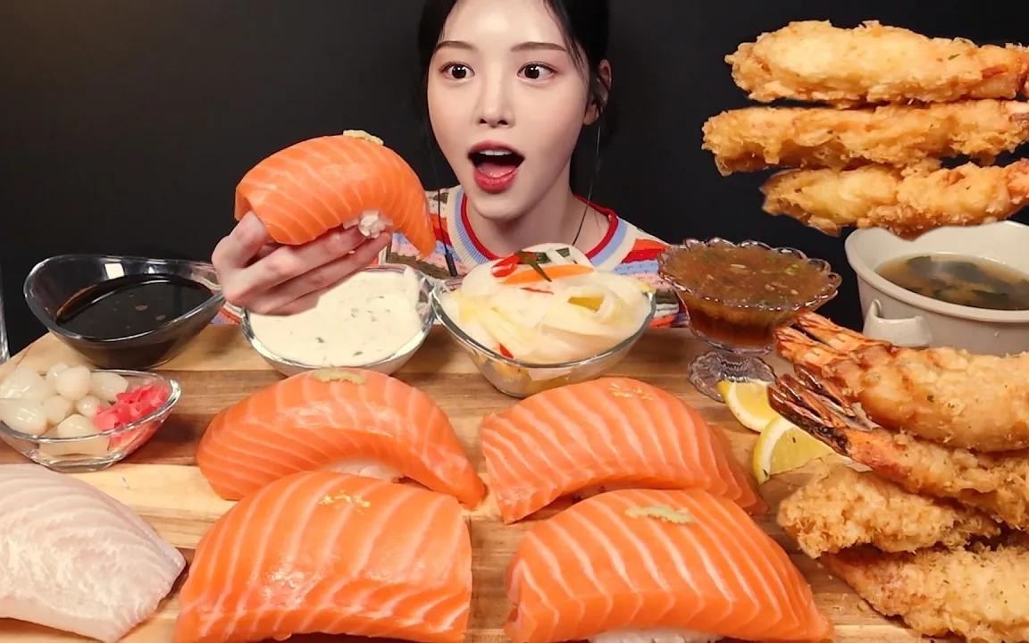 【Eat with Boki】自制巨大三文鱼寿司&炸虾-灰鸟入被窝-灰鸟入被窝-哔哩哔哩视频