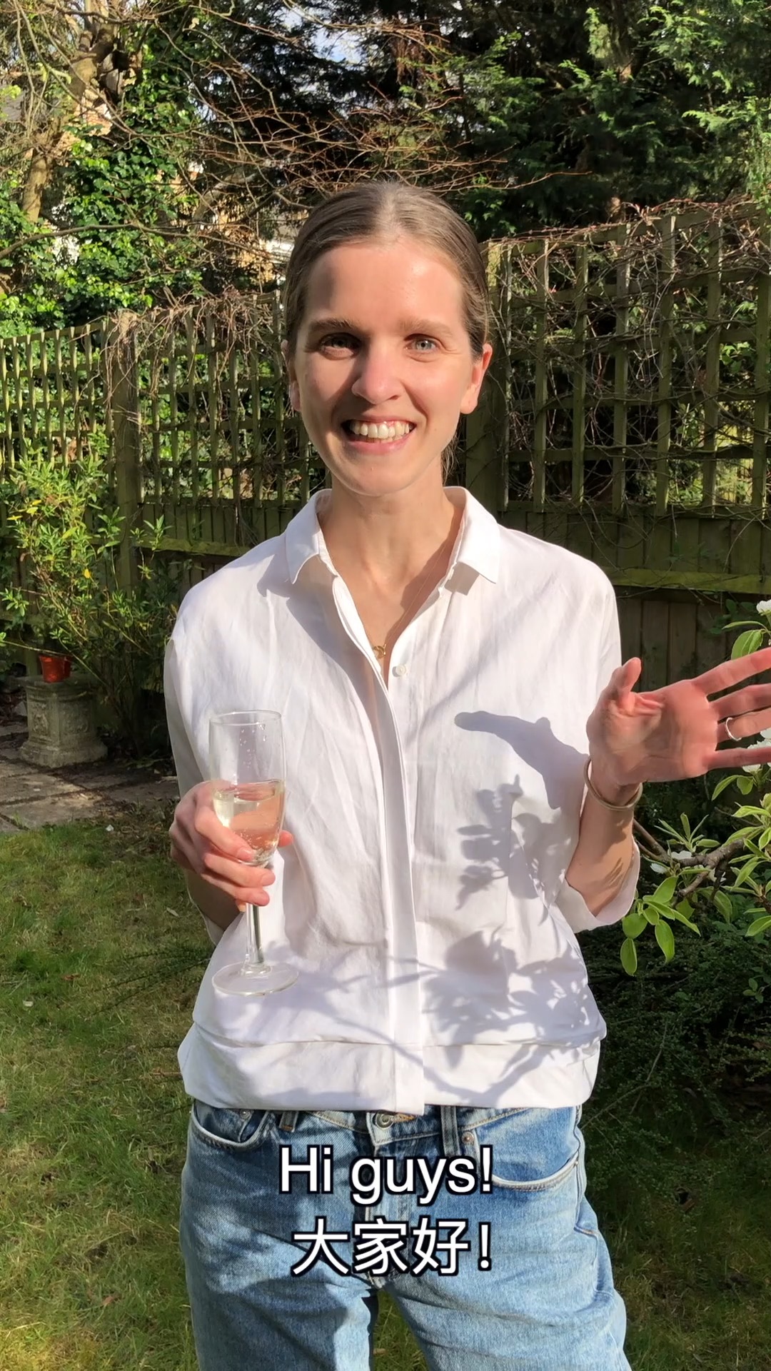 今天对Andrea来说是非常特别的一天，谢谢大家的陪伴！♥️♥️♥️_哔哩哔哩_bilibili