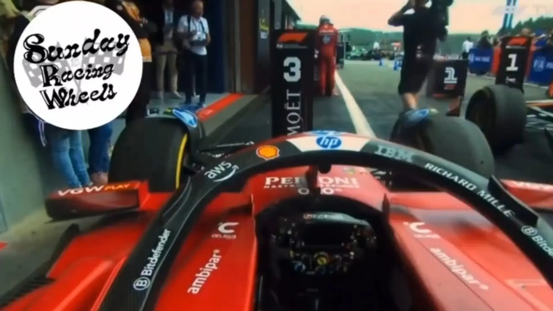 【F1】这么急迫吗 斯帕赛后摄像一个冲刺到乐扣面前开始怼脸拍_哔哩哔哩_bilibili