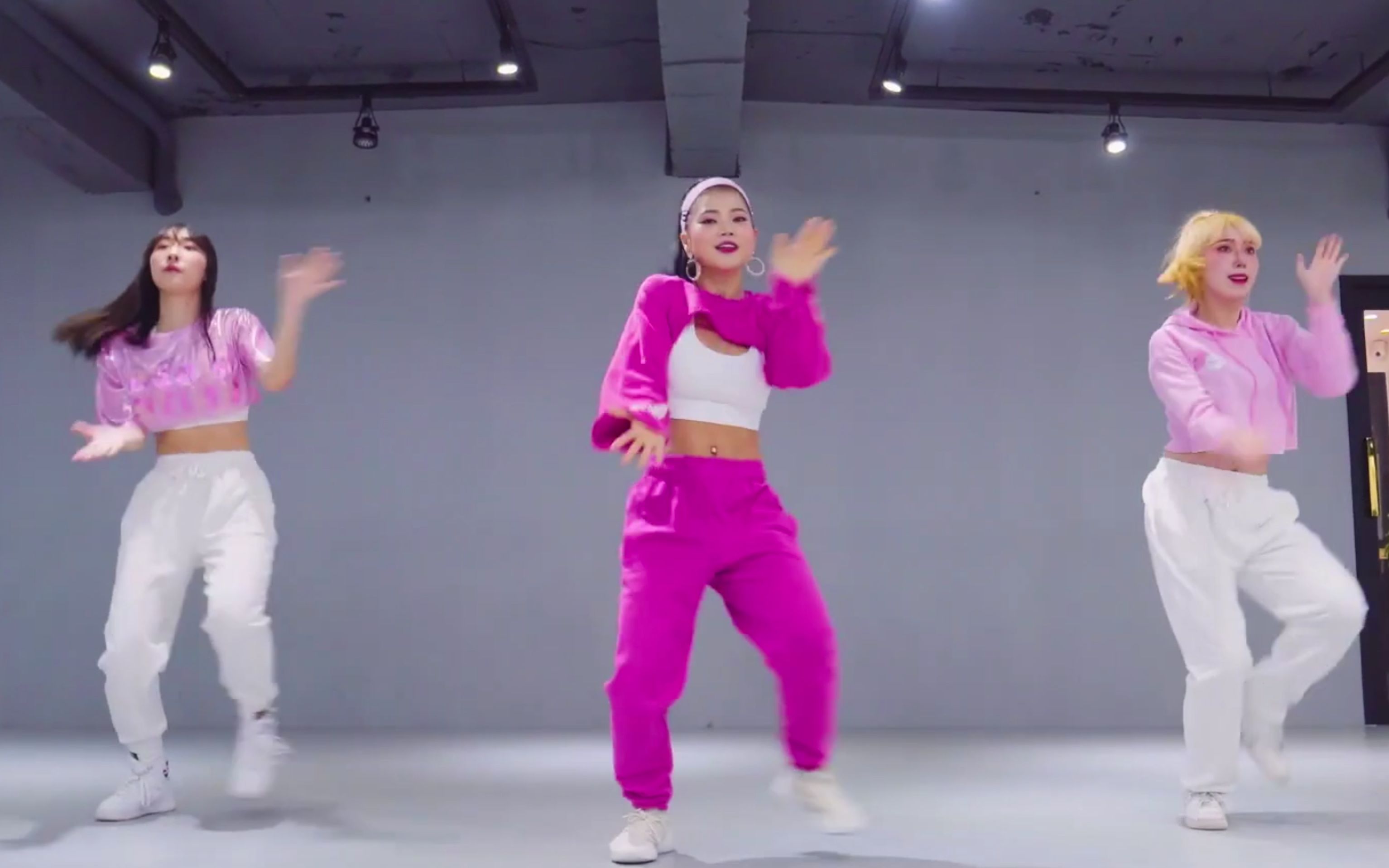 Cardio Dance Workout 【第二弹】 有氧舞蹈跳起来【MYLEE】_哔哩哔哩_bilibili