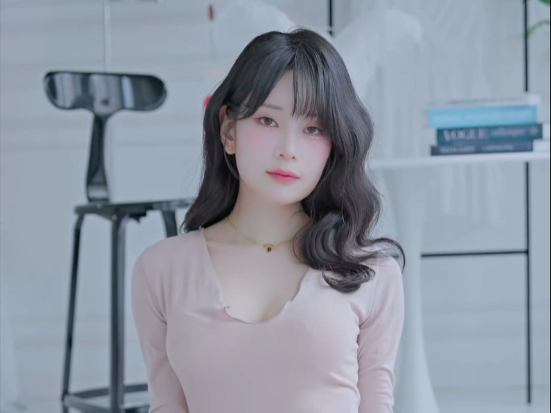 【基哥严选】怜、heesol！-颜值课代表基德老哥-颜值课代表基德老哥-哔哩哔哩视频