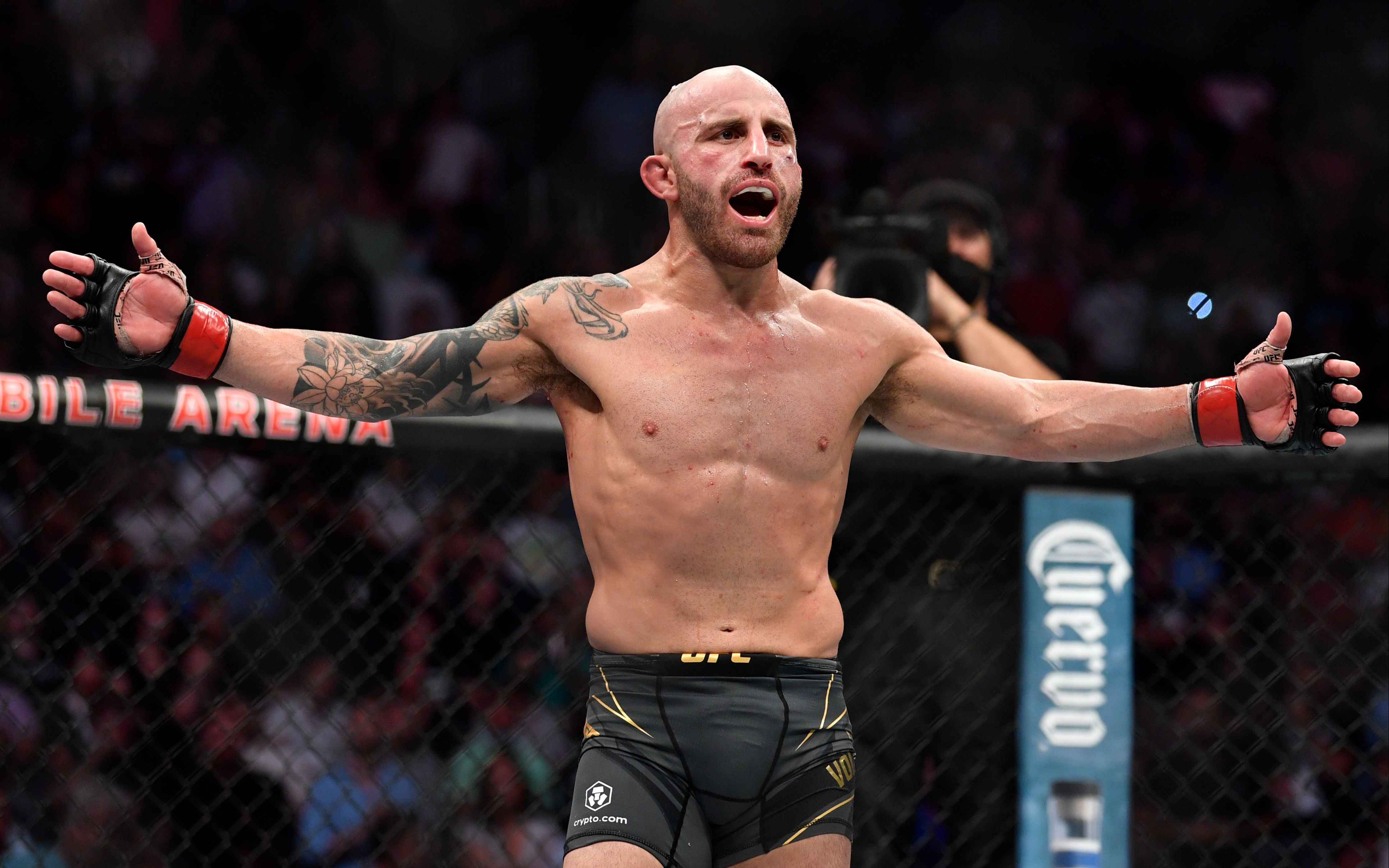 【2021年盘点】年度最为让人卧槽的牛*时刻【UFC人气大赏】_哔哩哔哩_bilibili