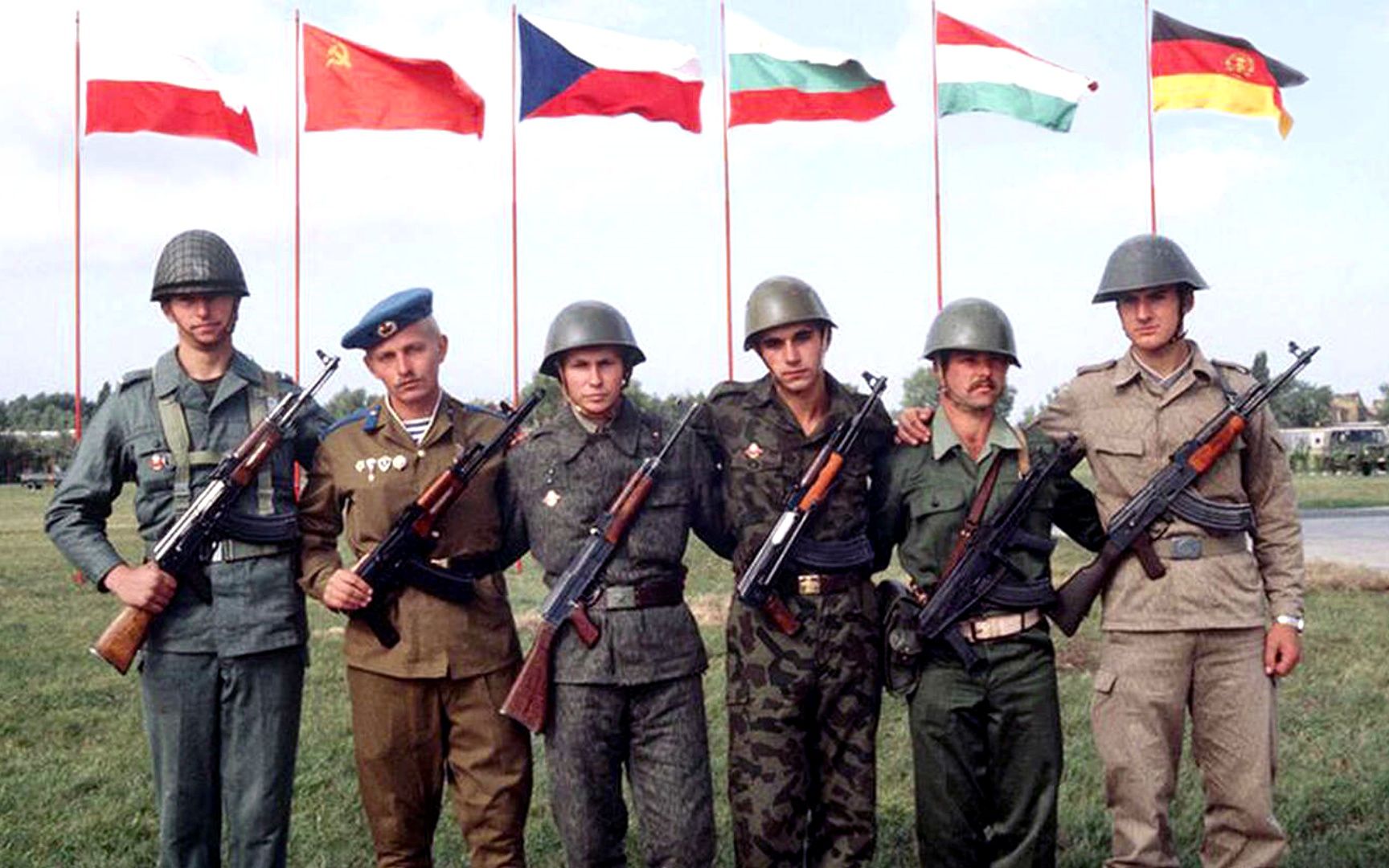 [民德金曲]Wir sind des Frieden Soldaten 我们是和 - 哔哩哔哩