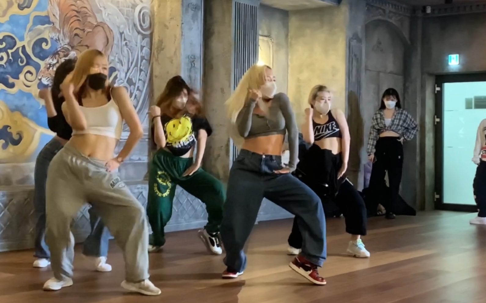 【原版编舞】Redlic编舞GOT the beat《Step Back》_哔哩哔哩_bilibili