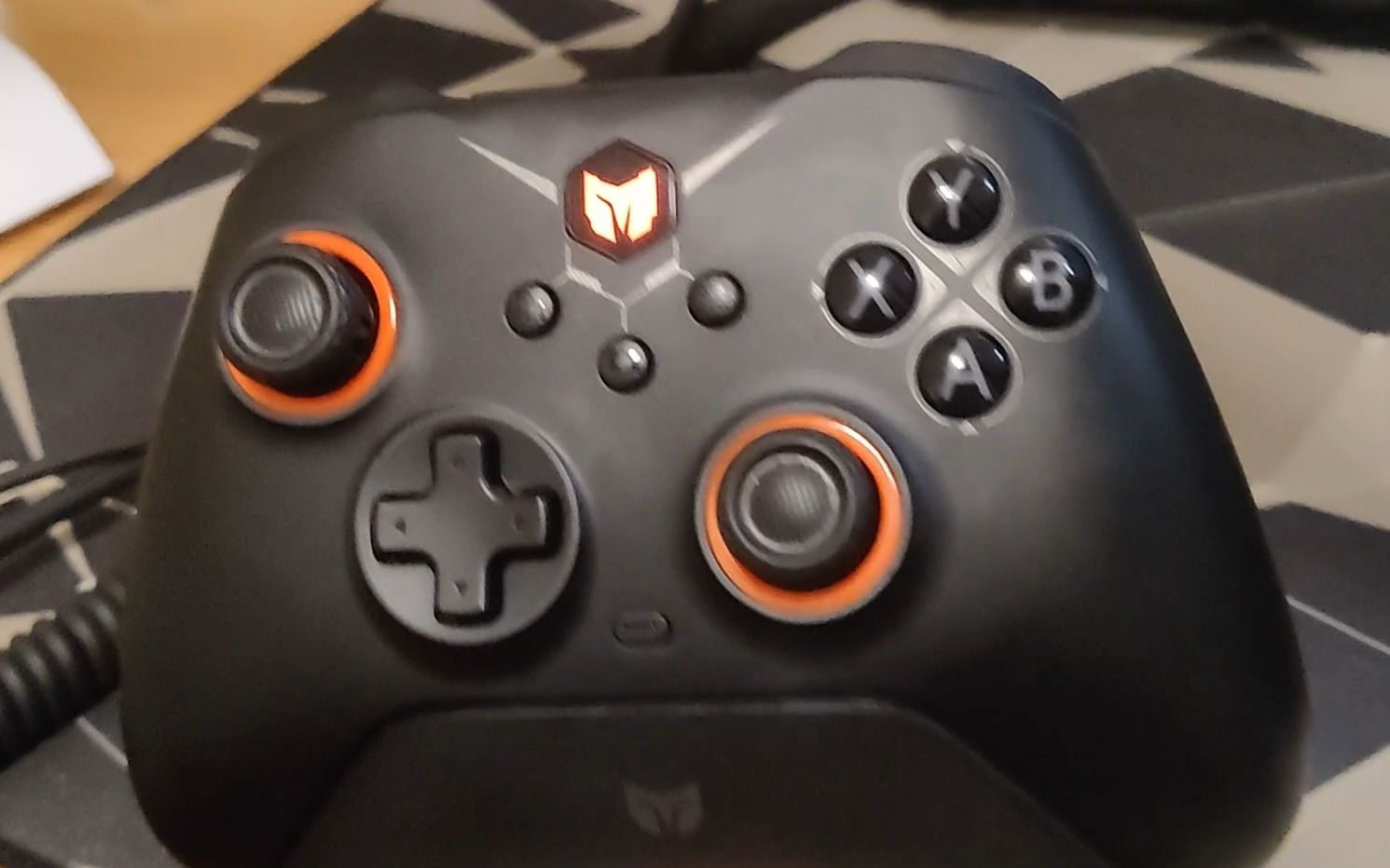 【手柄推荐】百元级手柄打APEX的表现竟然！-快乐滋崩在这里-快乐滋崩在这里-哔哩哔哩视频