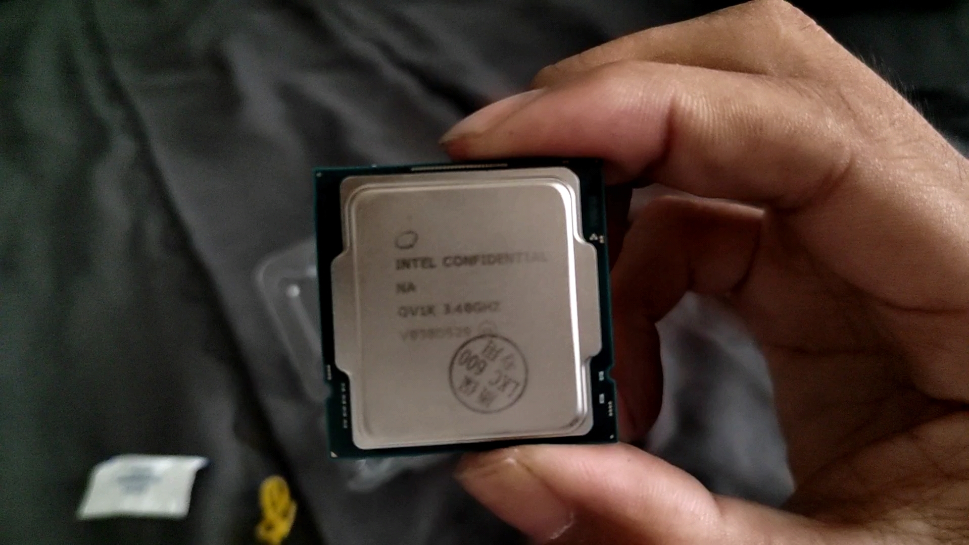 矿本神舟战神TX9升级qv1k 11900es测试版处理器 各项跑分 - 哔哩哔哩