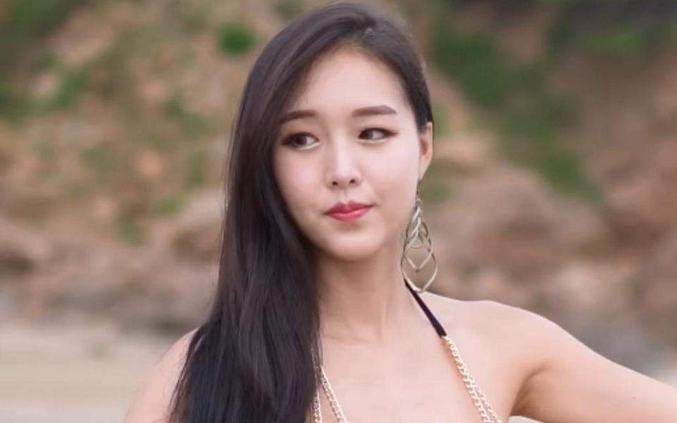 赛车模特 金佳温 Kim Gaon 地中海早晨民宿02 210913 Bikini OG_哔哩哔哩_bilibili