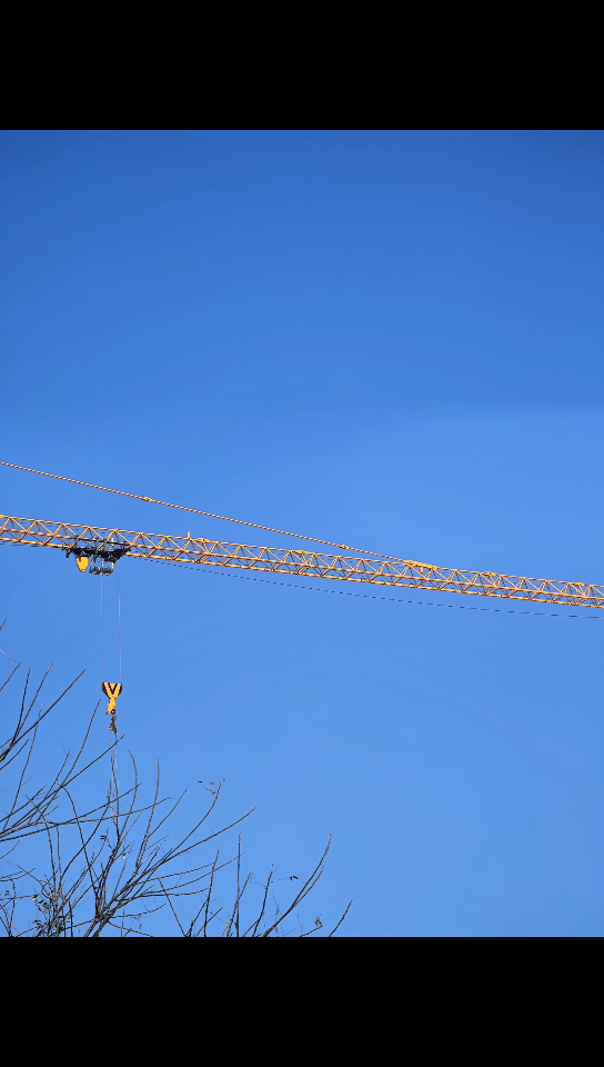 【Fracty/日常记录】晴天的亮色调和拉线的飞机_哔哩哔哩_bilibili