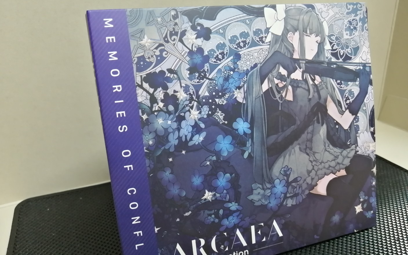【开箱】Arcaea官方原声专辑：对立专辑开箱_哔哩哔哩_bilibili