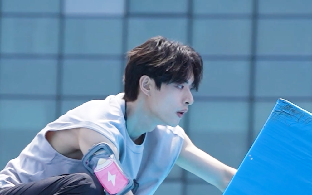 哔哩哔哩向前冲ONER 木子洋-综艺-全集-高清独家在线观看-bilibili-哔哩哔哩