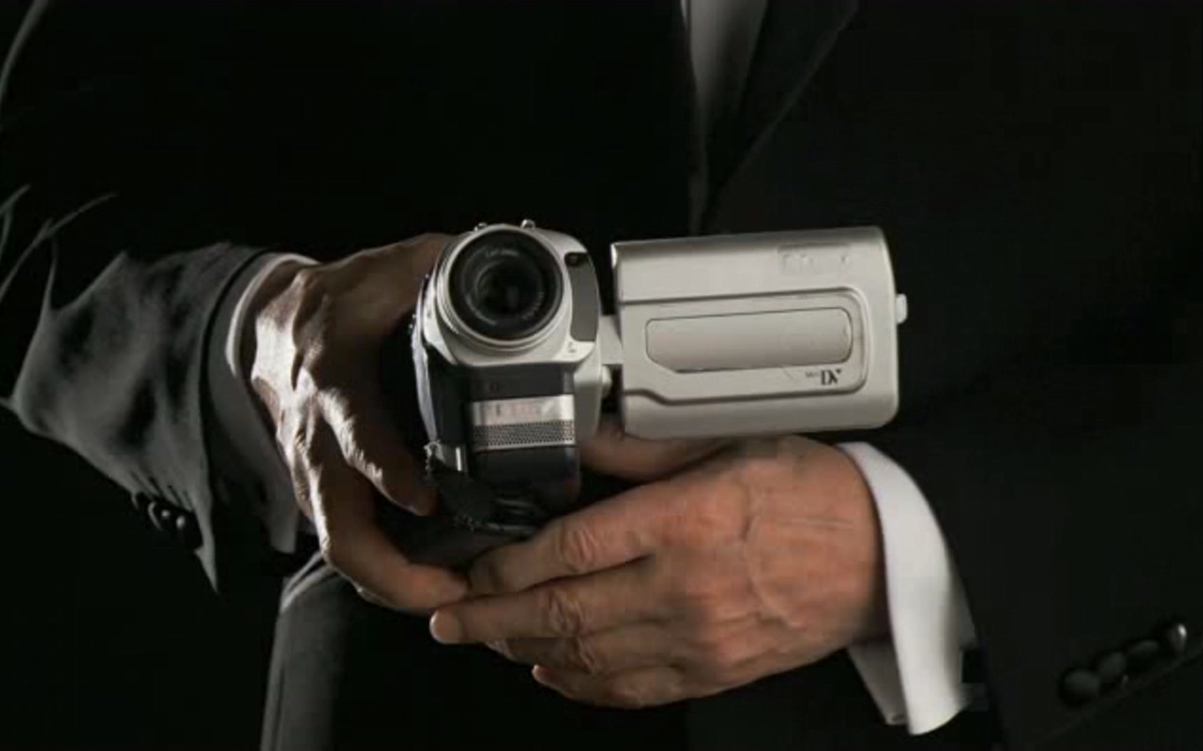 有一个能预知未来的DV机是好事还是坏事？几分钟看完世奇系列之《你看，这个》。_哔哩哔哩_bilibili