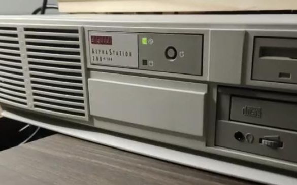 1994年的超级计算机？AlphaStation 200展示_哔哩哔哩_bilibili