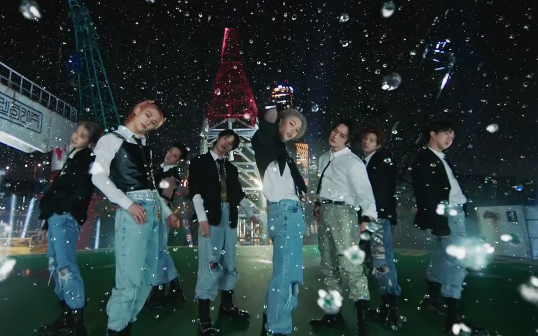 Straykids最新回归曲S-Class MV公开 - 哔哩哔哩
