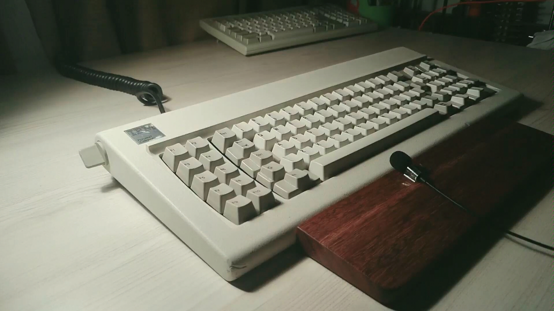 IBM MODEL F XT 1983屈蹲弹簧轴 36年前的连接_哔哩哔哩 (゜-゜)つロ 干杯~-bilibili