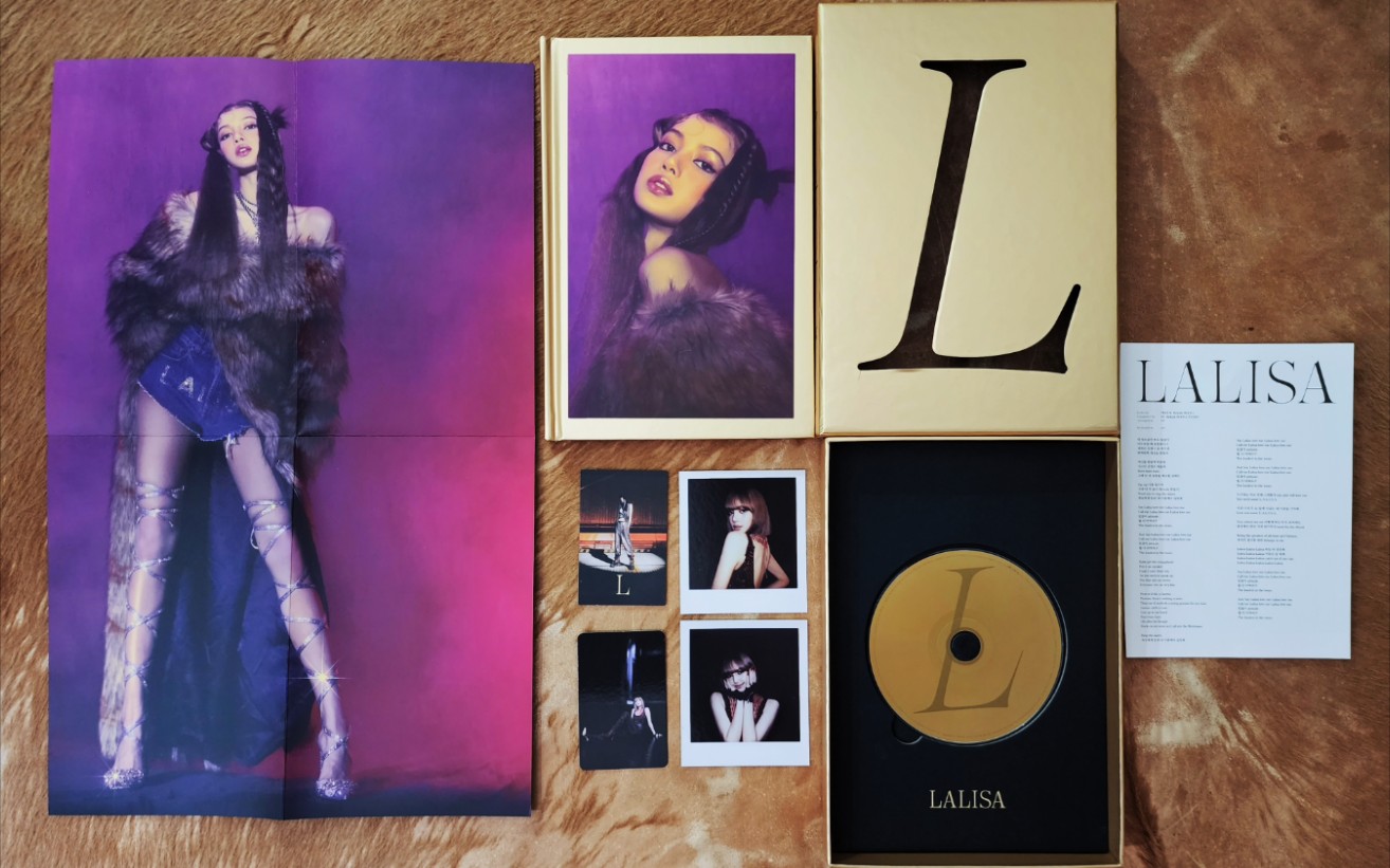 [CD開箱]LISA from BLACKPINK-首張個人專輯 LALISA 金色版 Gold Ver. (2021)_哔哩哔哩_bilibili