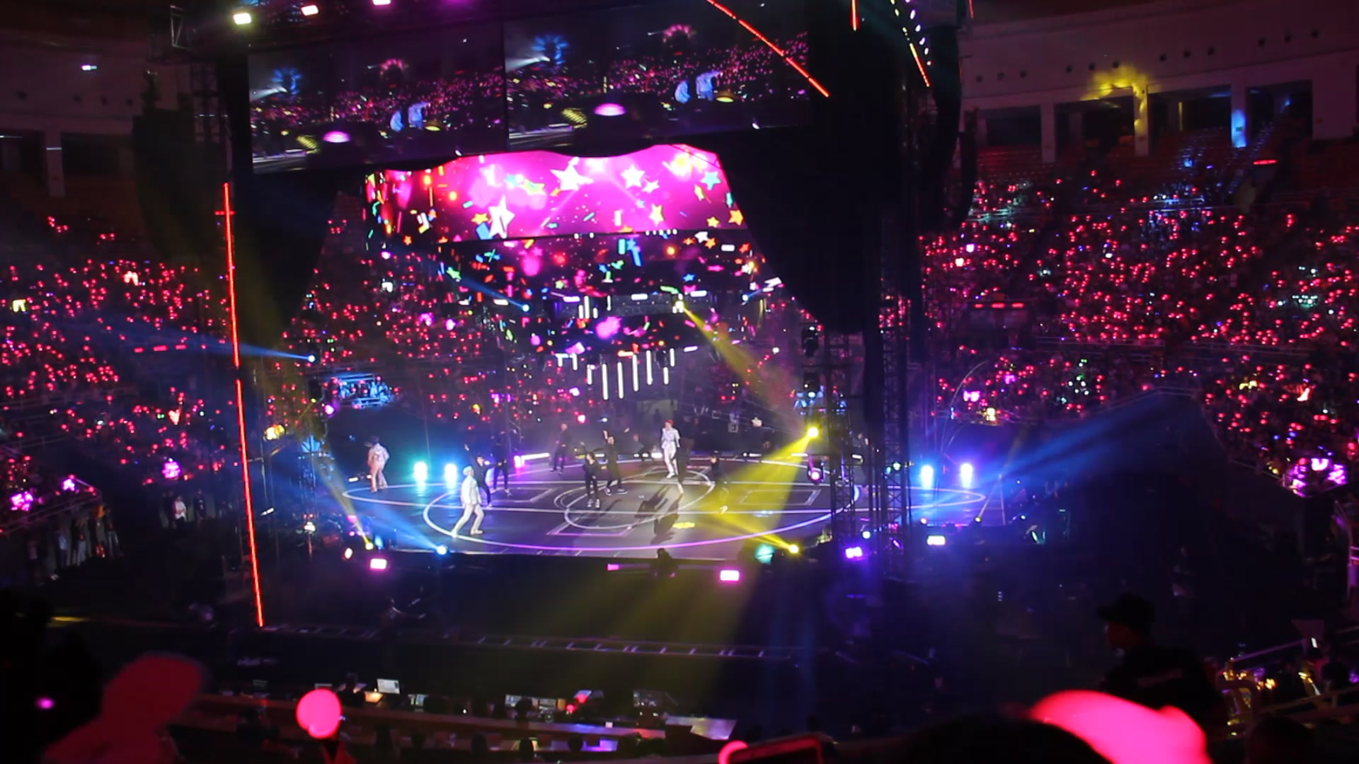 【ONER】国内男团居然也有这样的应援！！！ 190712北京演唱会饭拍不完全记录_哔哩哔哩 (゜-゜)つロ 干杯~-bilibili