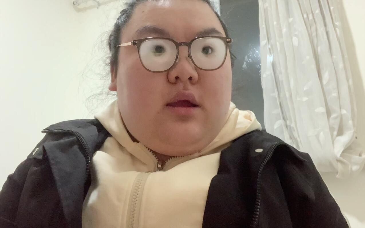 260斤胖妹挑战年前减到199斤第五天今天吃碳水了希望明天不会胖! 哔哩哔哩