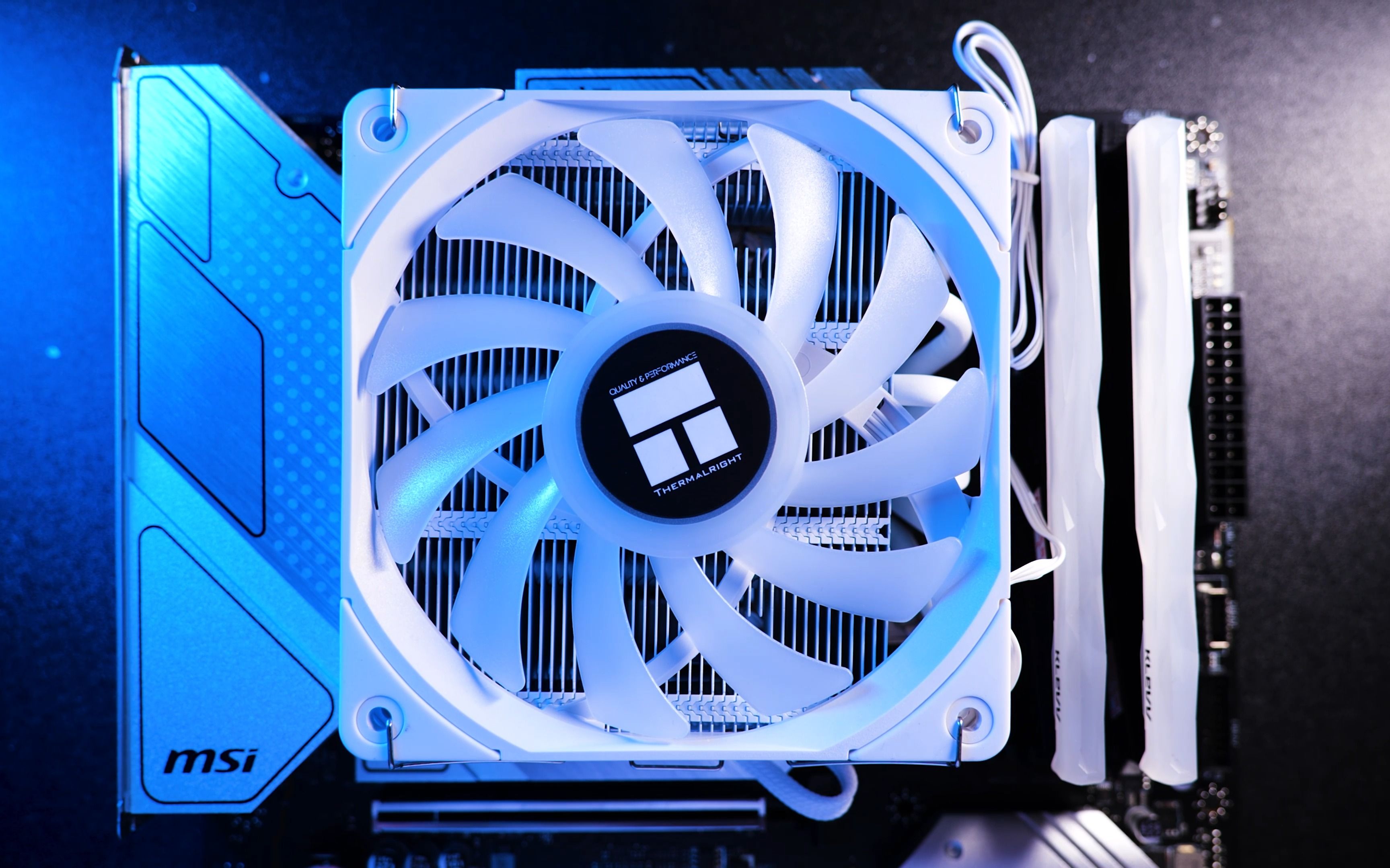 【RyanTV 4K】黄金三剑客De日常 - Intel 12700 & 微星迫击炮B660 & 利民APX120 常规散热与UHD770核显 ...