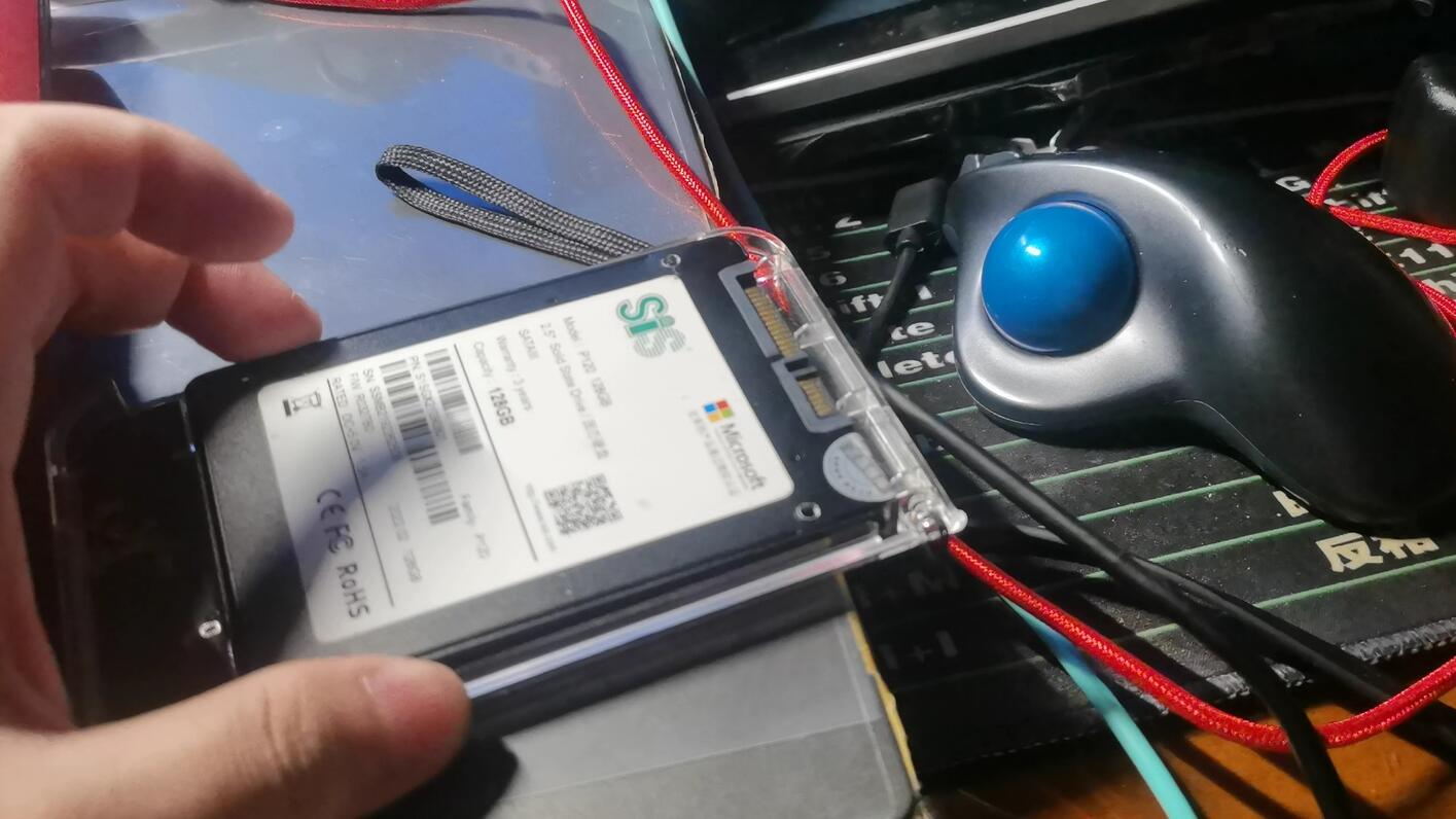 震撼垃圾佬一整年的黑胶固态，SIS P120 128GB拆解（RTS5735DL - 哔哩哔哩