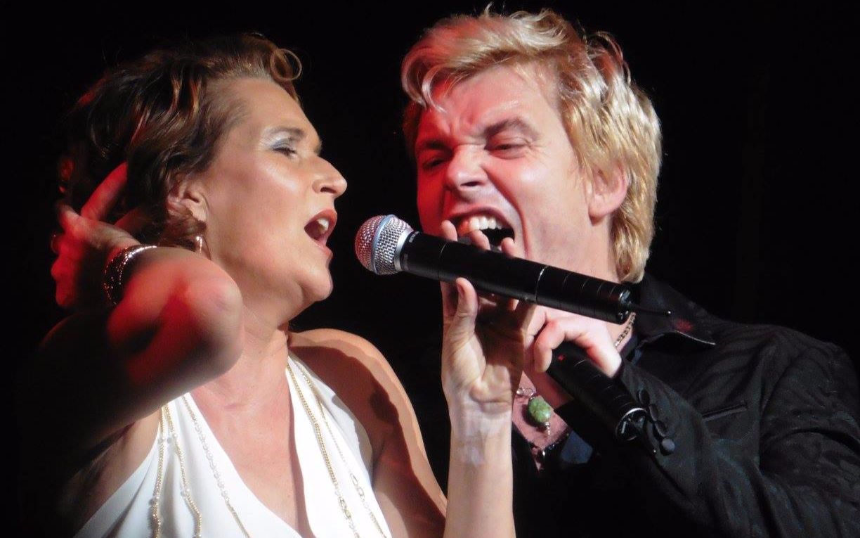 【Maya Hakvoort】现场演唱合辑（duet）_哔哩哔哩_bilibili