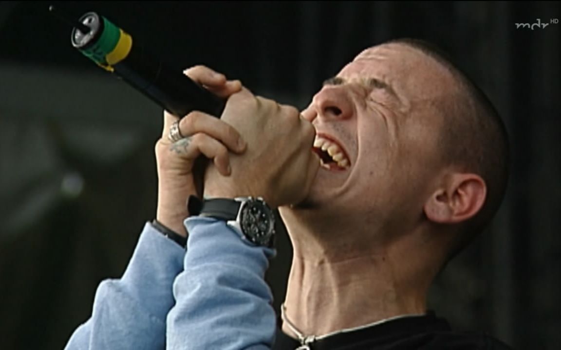 【音乐节】Linkin Park - Rock am Ring 2001_哔哩哔哩 (゜-゜)つロ 干杯~-bilibili