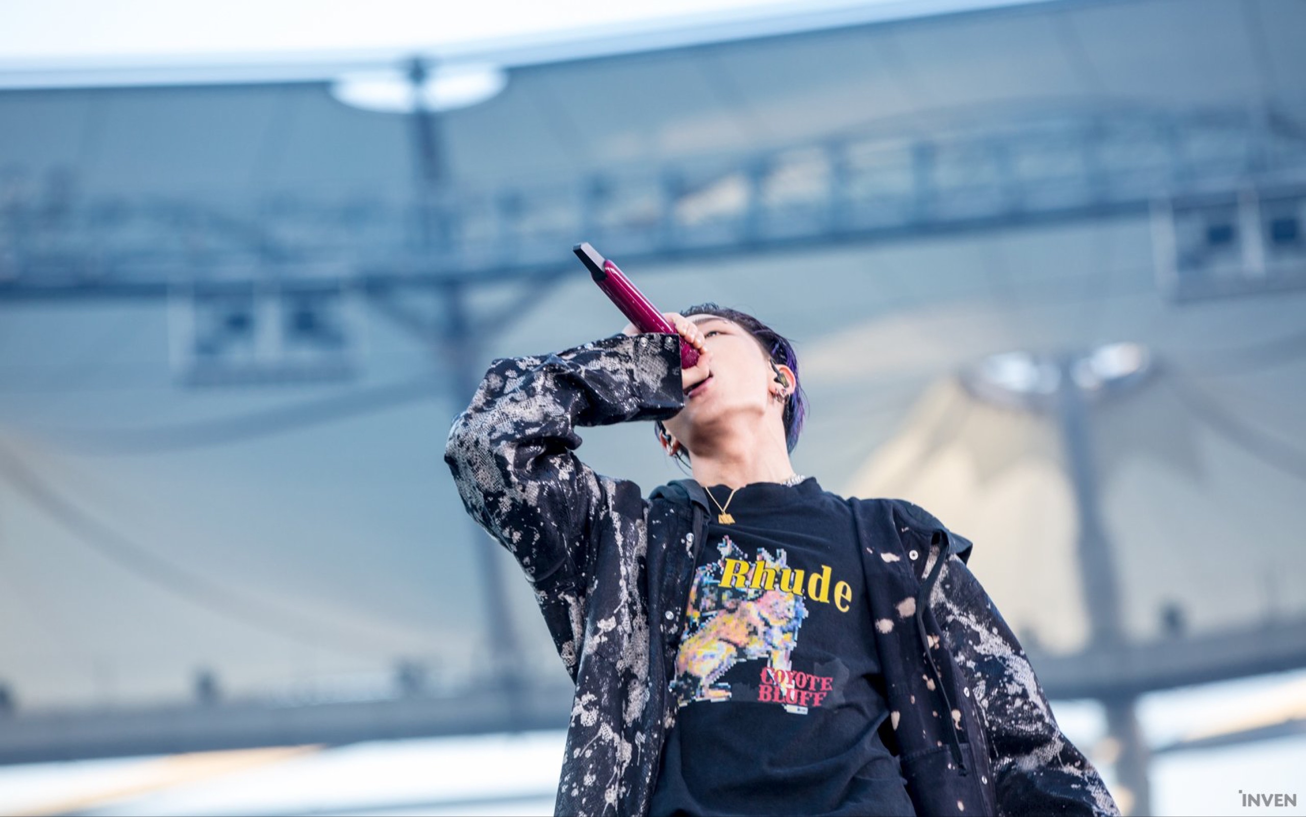 【官方】BOBBY-RISE 2018英雄联盟总决赛表演现场_哔哩哔哩_bilibili