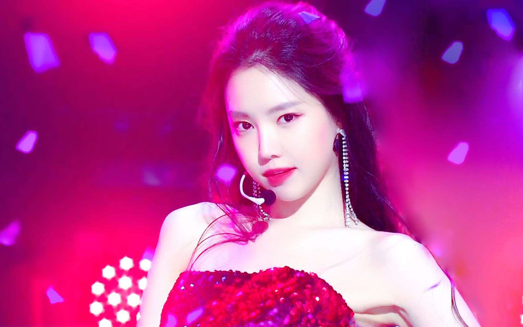 这几句Eung Eung~好撩哦！美貌惹眼的apink（%%）一键换装混剪！全团大大大大大大大长腿！_哔哩哔哩_bilibili