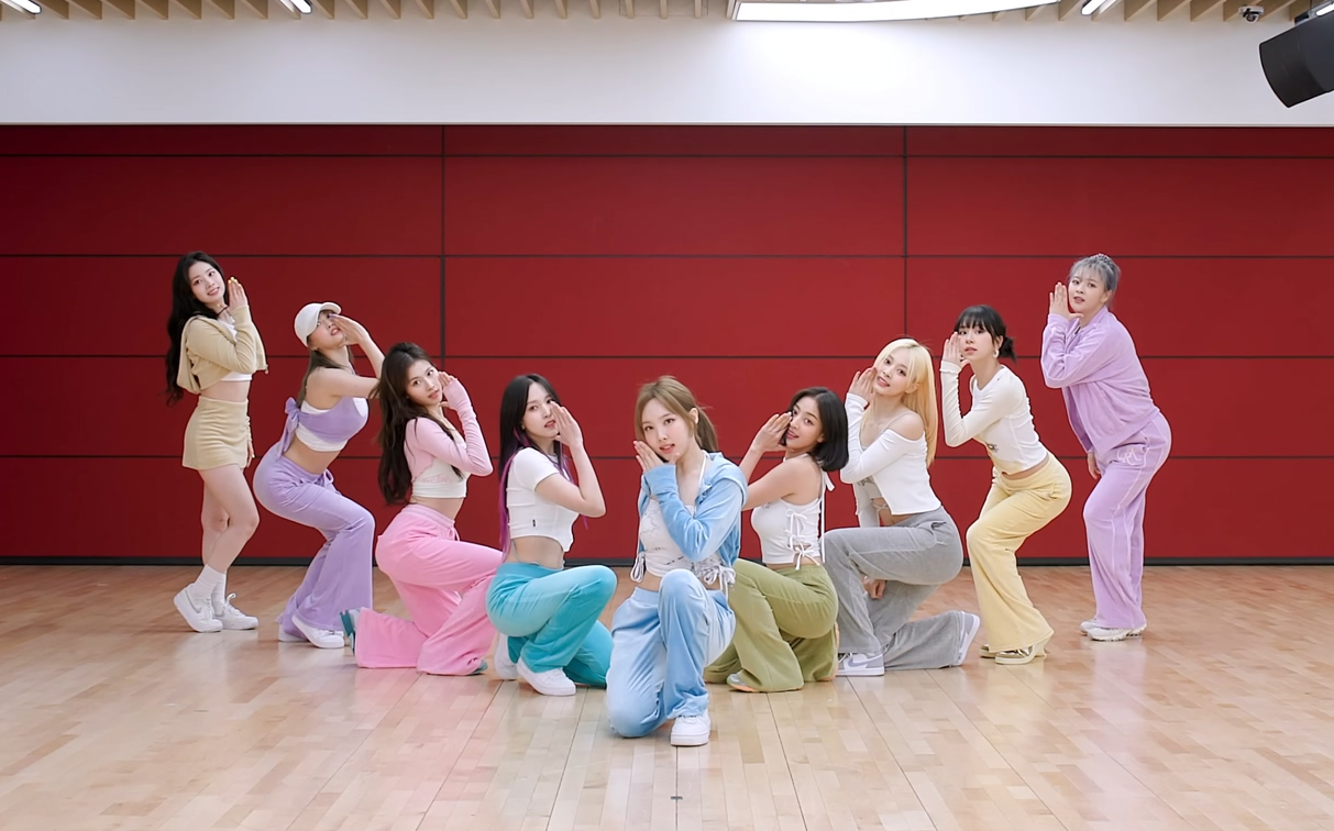 [4K]【TWICE】 'Talk that Talk' 练习室 固定机位版丨运镜版 (2P)_哔哩哔哩_bilibili