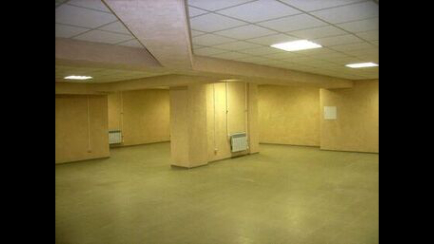 《Backrooms》Level 0.01: "出口?"