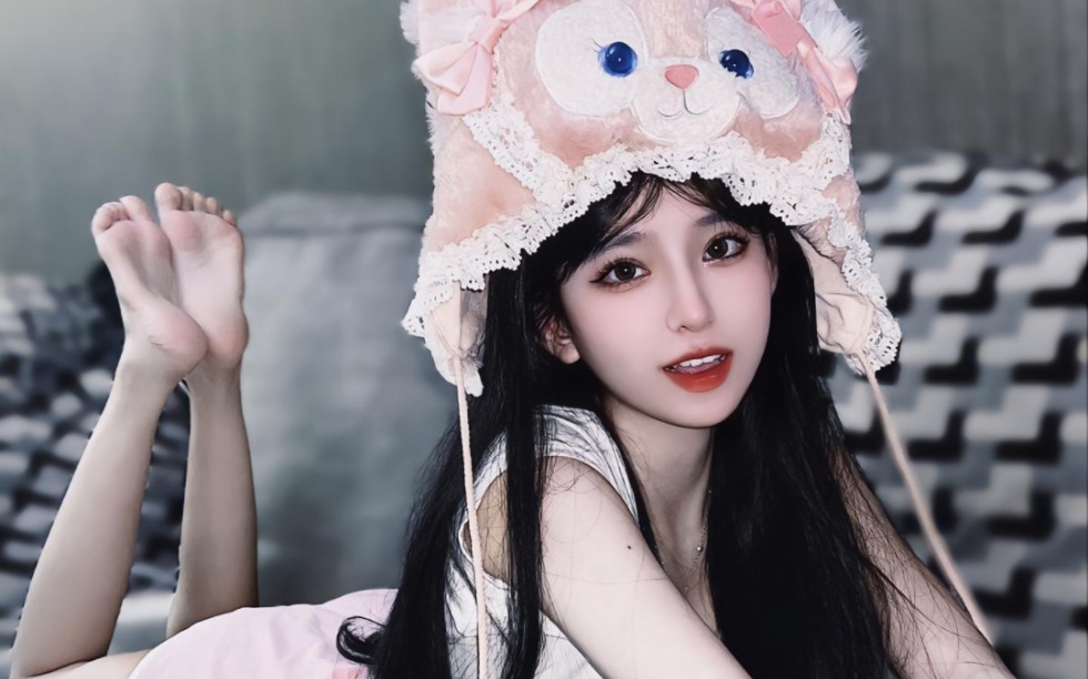 如果你有一只小熊布娃娃，那你一定不要错过这几个自拍姿势！-兔熊さん-em2-哔哩哔哩视频